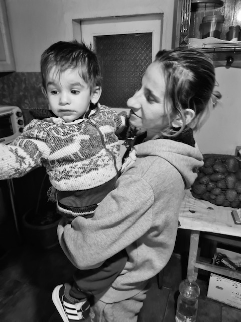 Alaturi de familia Fechete / Together for Fechete family - You4Edu